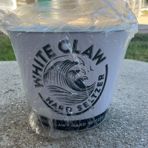 Other | Metal White Claw Bucket | Poshmark